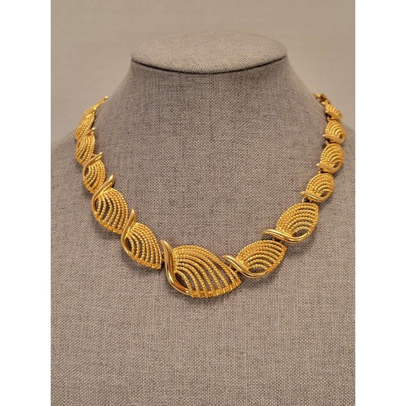 Napier | Jewelry | Vintage Napier Chain Collar Necklace Gold Plated ...